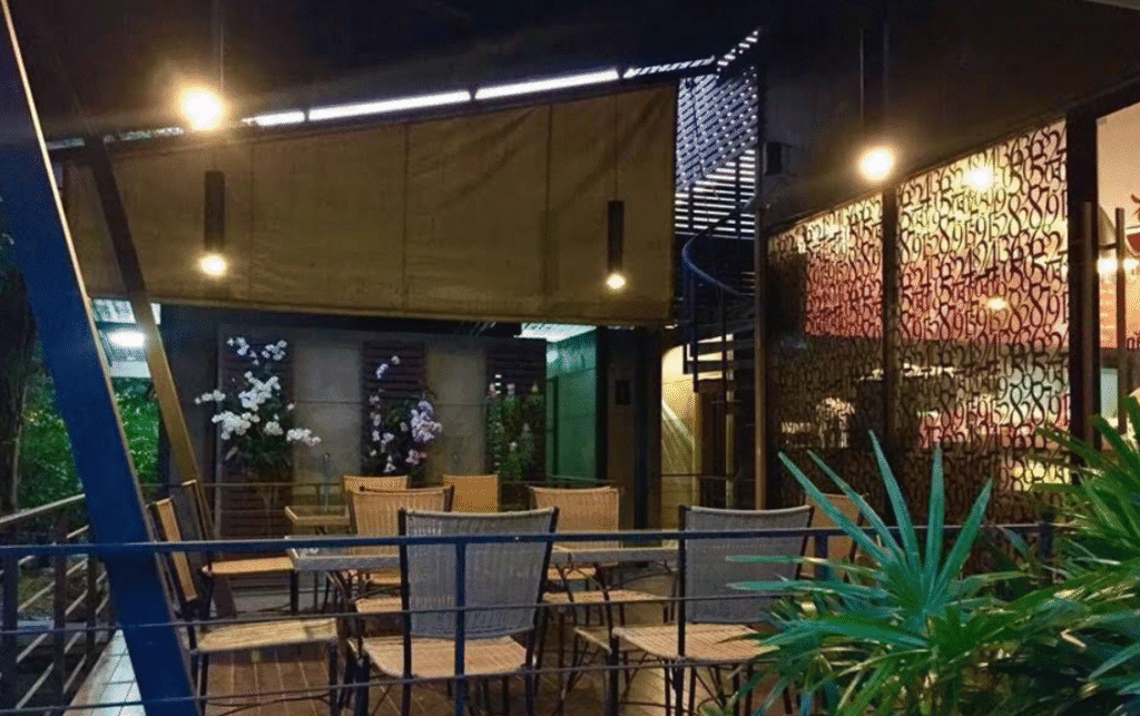 9 Coffee Net Cafe - Caffeine Spots